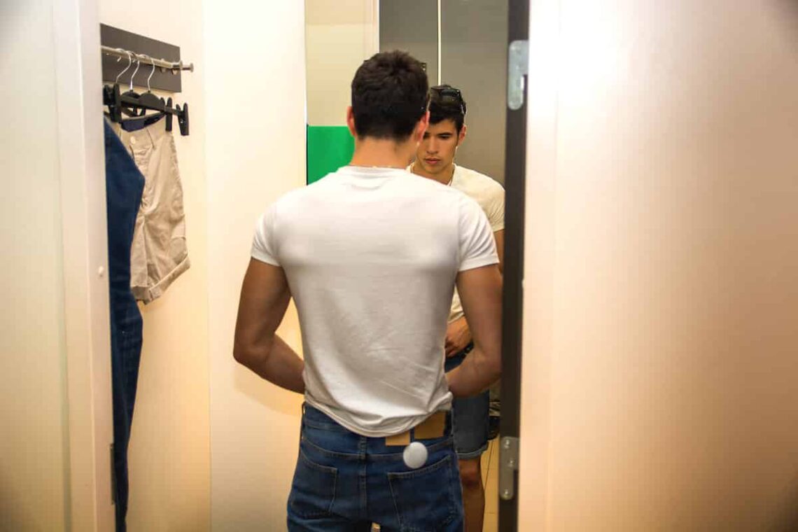 How To Deal With Carrying Concealed In The Dressing Room - USA Carry
