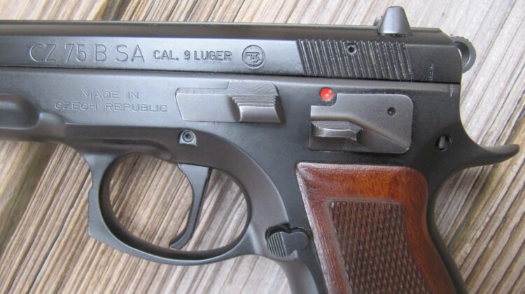 CZ 75 B SA 9mm [FIREARM REVIEW] - USA Carry