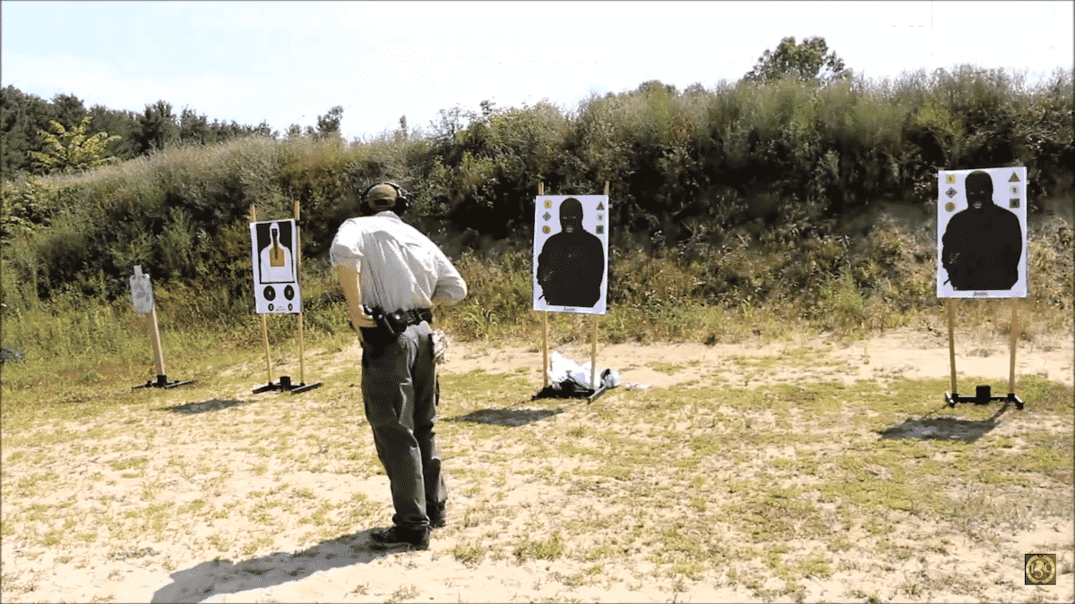 Suarez International's Zero to Five Feet Gunfighting Review - USA Carry