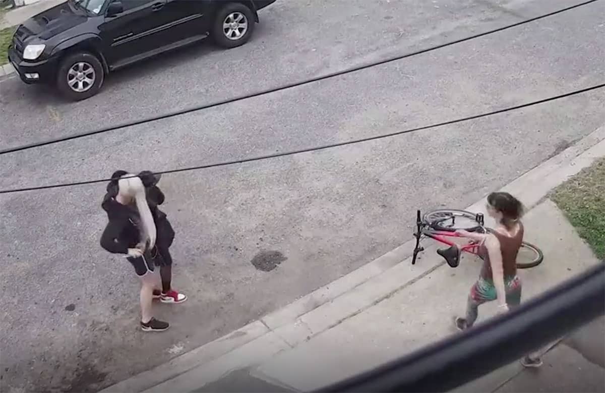 Thief Makes Unwise Choice of Robbing a Female Martial Arts Instructor