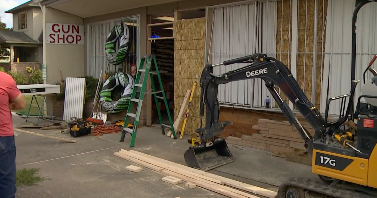 Gun Store Owner Halts Nighttime Smash & Grab from Inside His Store ...