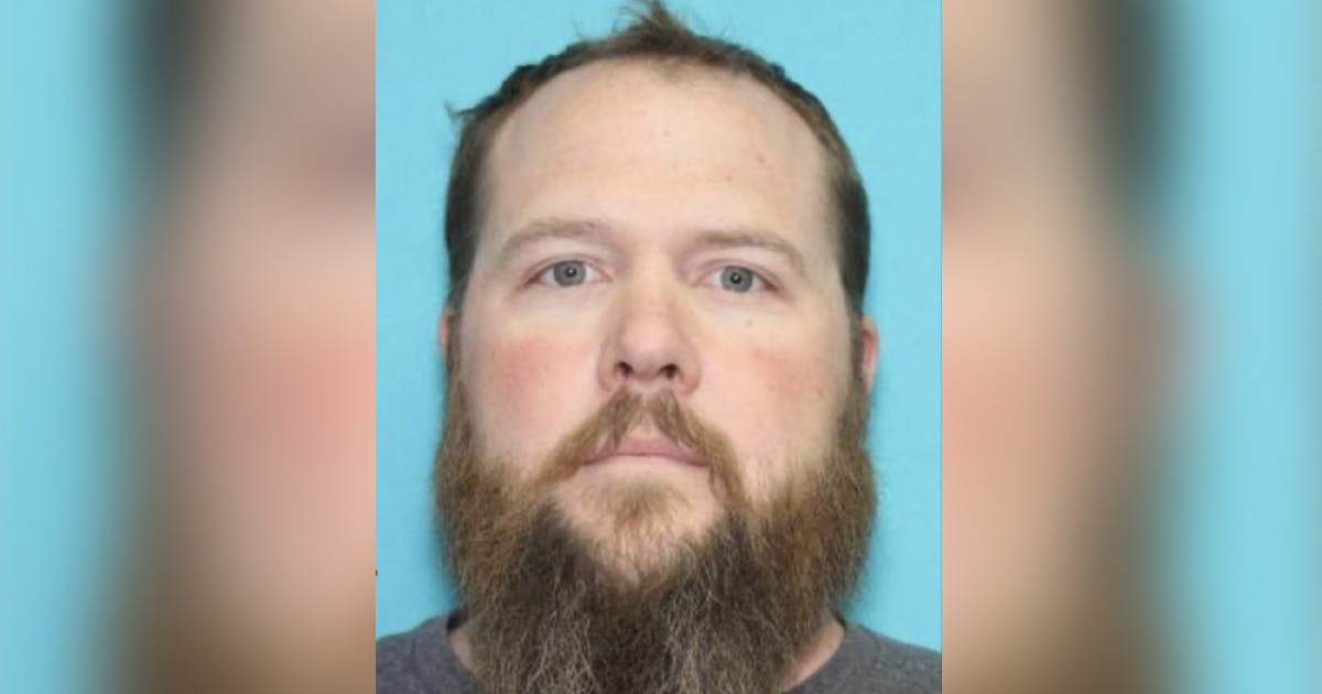 85-Year-Old Woman Fatally Shoots Home Intruder with .357 While ...