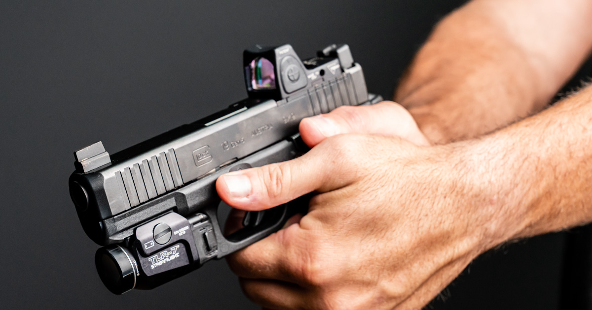 Florida Homeowner Detains Burglary Suspect at Gunpoint as Deputies ...