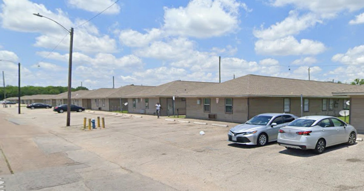Security Guard's Defensive Shooting Leads to Grand Jury Review in ... Security Guard's Defensive Shooting Leads to Grand Jury Review in ...